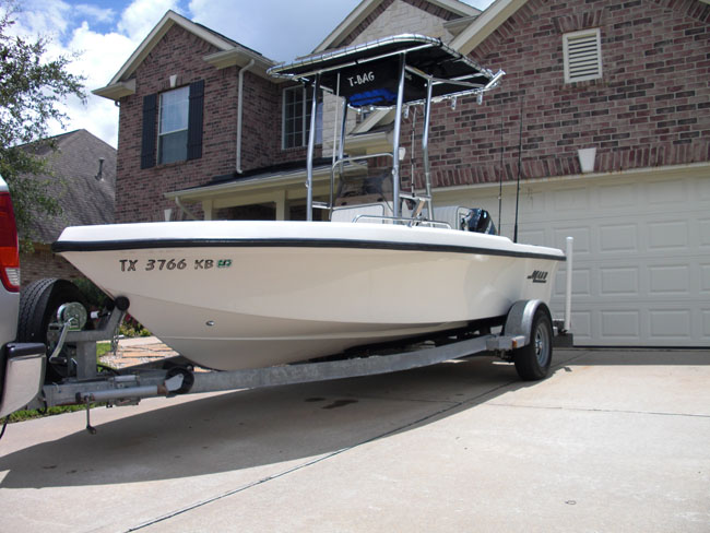 2004 Mako 1701 (18') with a 90 HP Mercury, 2 stroke, Saltwater engine ...